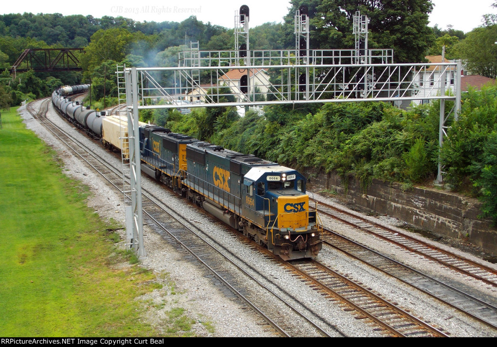 CSX 8664 and 4558